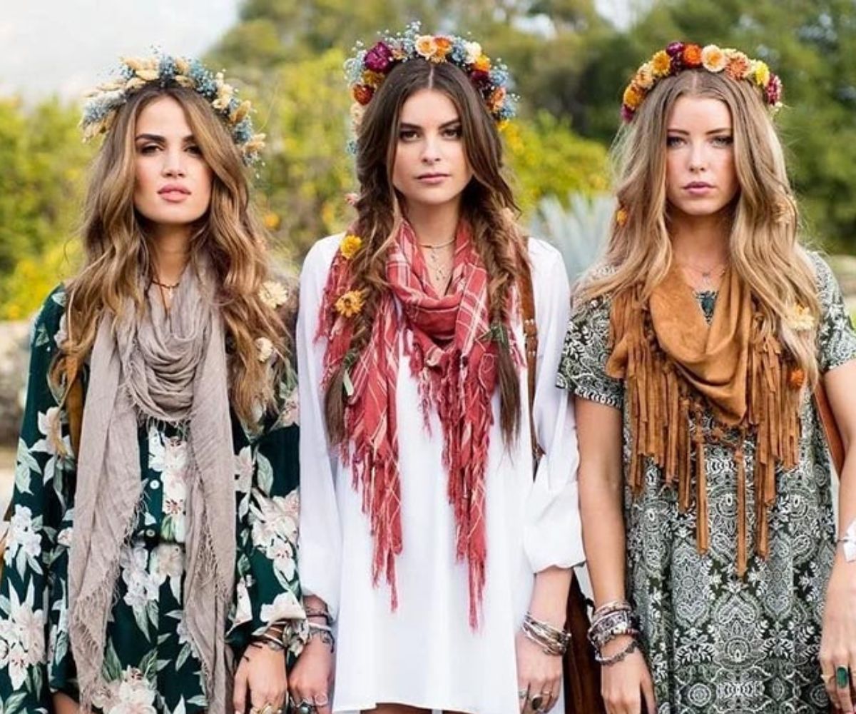 Whimsigoth Fashion Revival: 10+ Trending Aesthetic Styles Guide