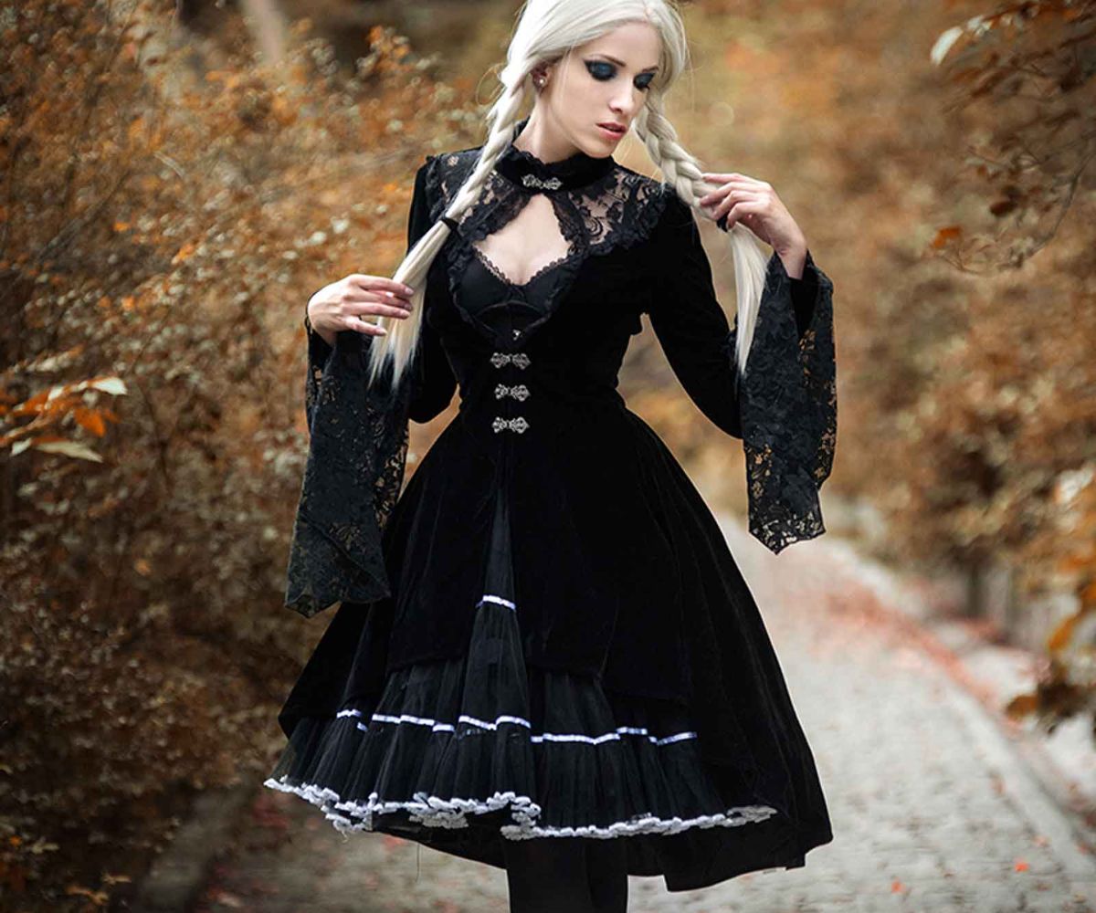 Whimsigoth Fashion Revival: 10+ Trending Aesthetic Styles Guide